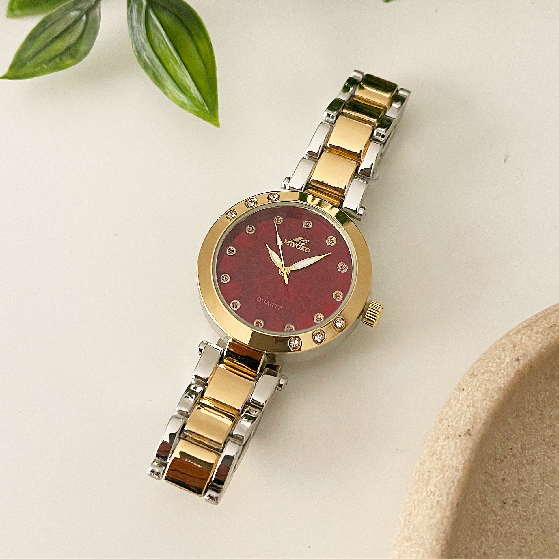Gold Red Azura Metal Watch – Miyoko Watches
